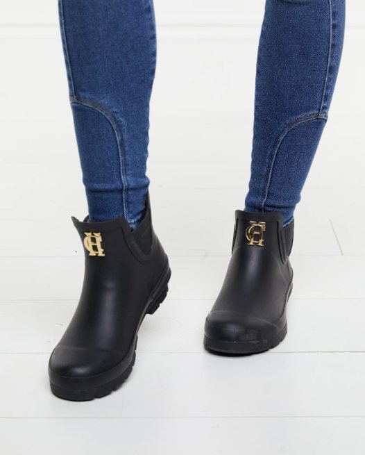 Holland Cooper Rubber Chelsea Boot - Black - Wellies and Yard Boots ...